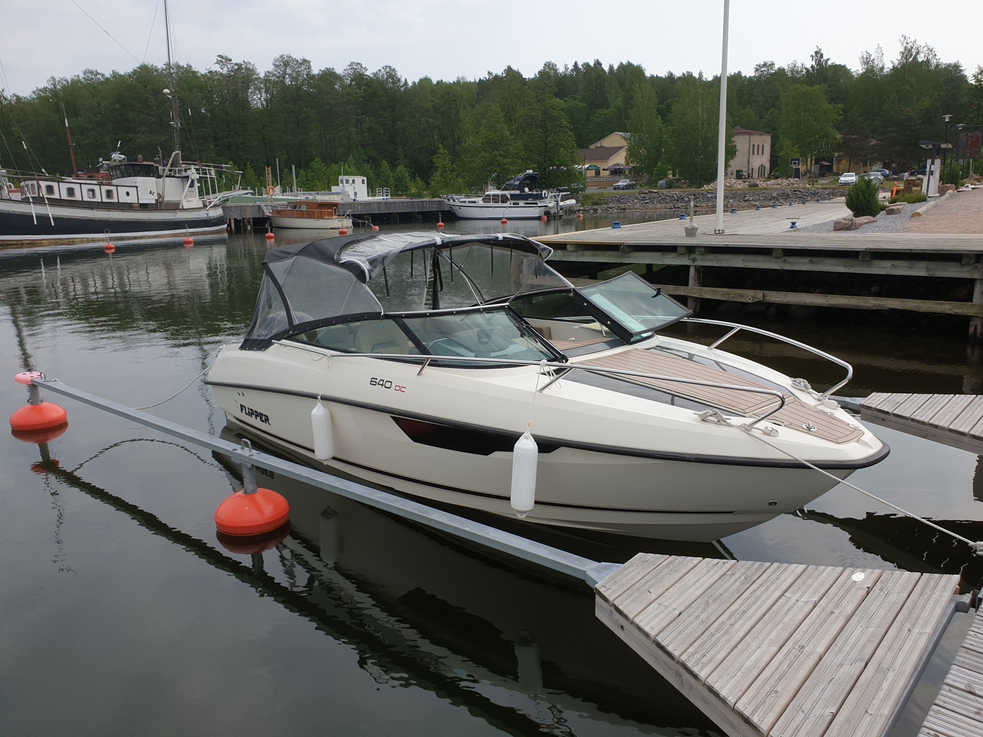 Flipper 640 DC | Skipperi