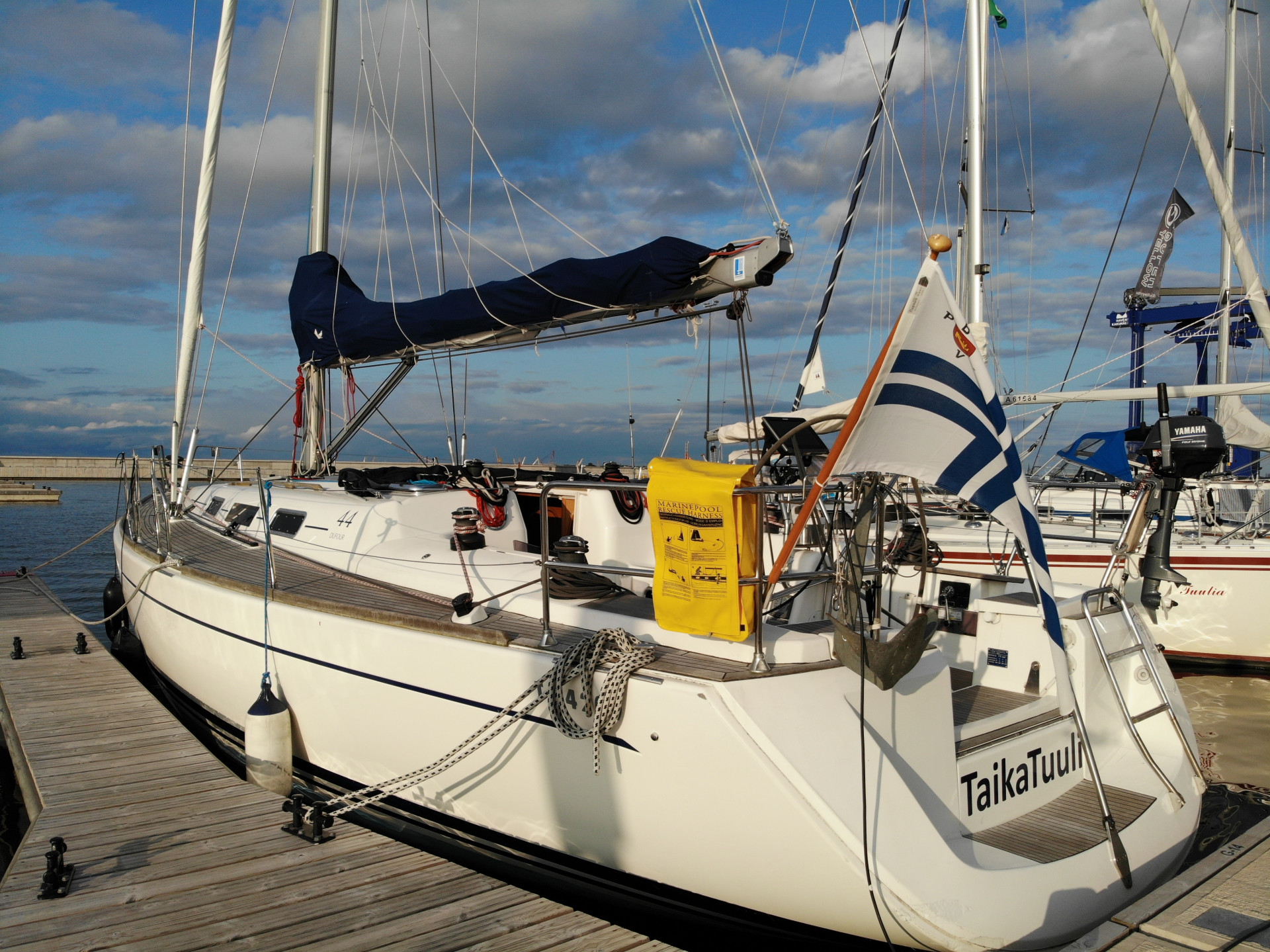 Dufour 44 Preformance | Skipperi