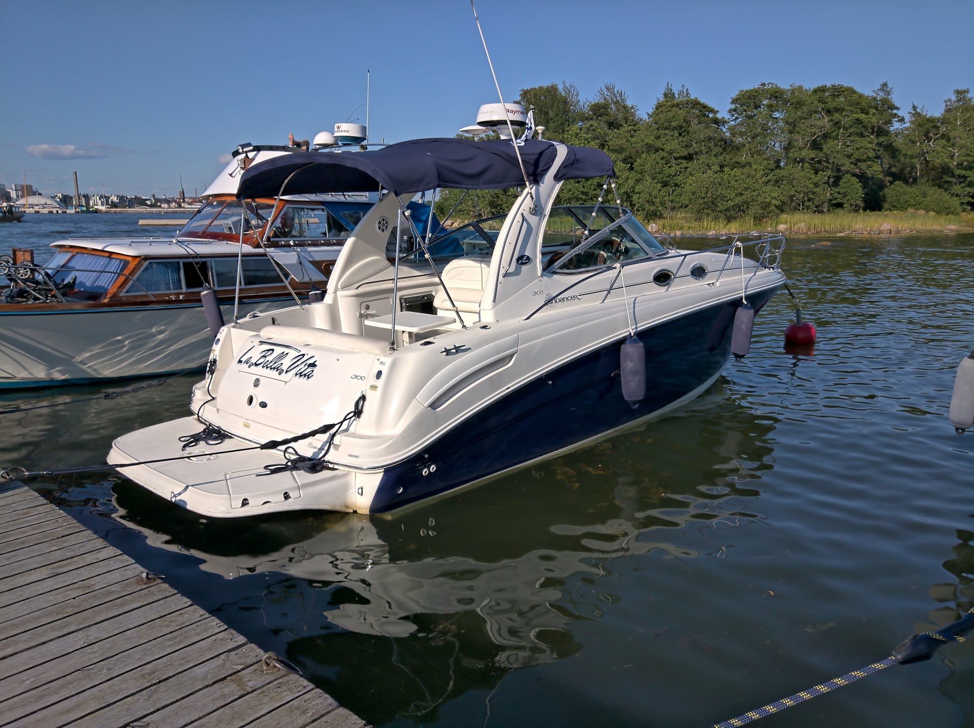 Sea Ray 300-335 Sundancer | Skipperi