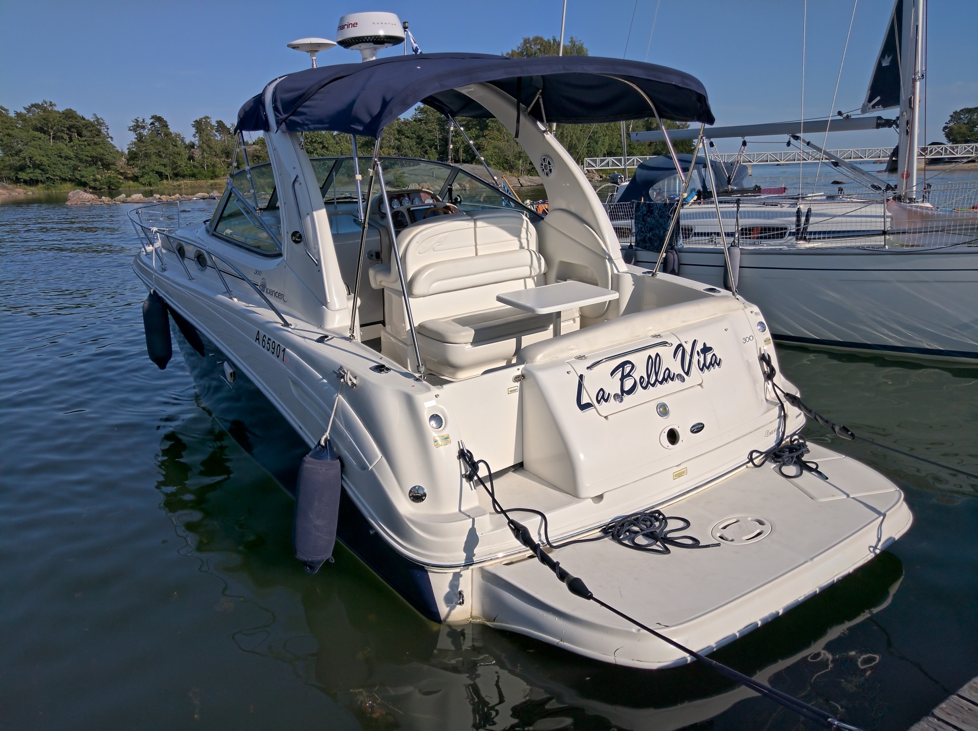 Sea Ray 300-335 Sundancer | Skipperi