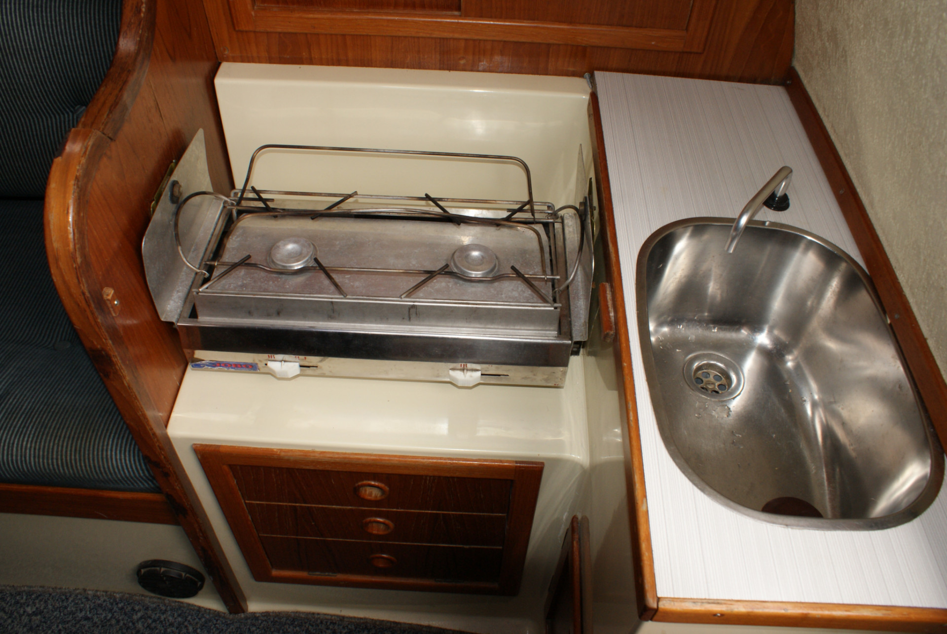 Avance 245 | Skipperi