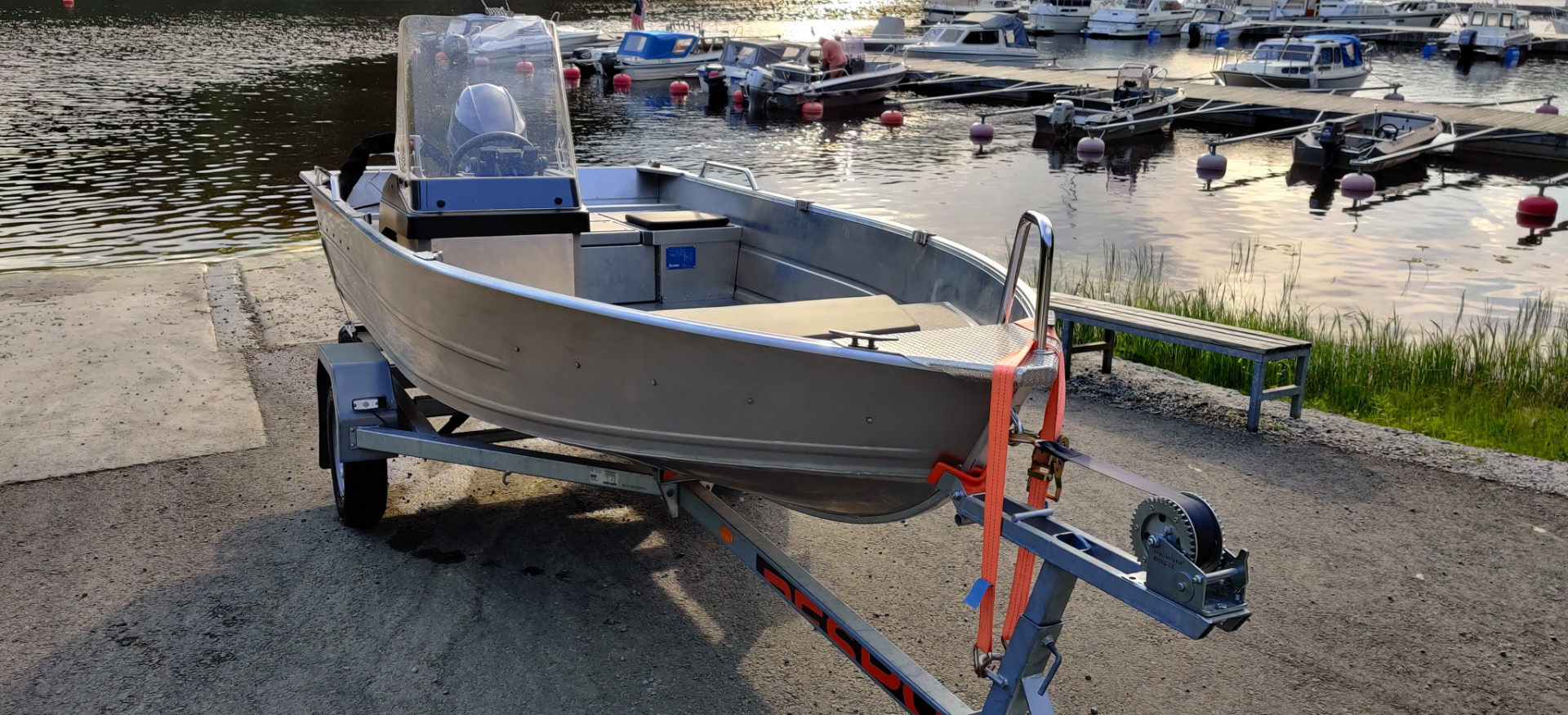 Buster XSr | Skipperi