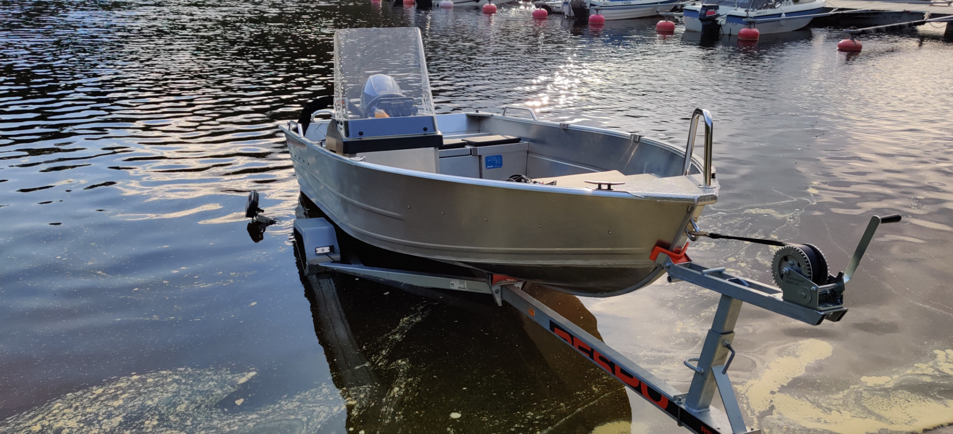 Buster XSr | Skipperi