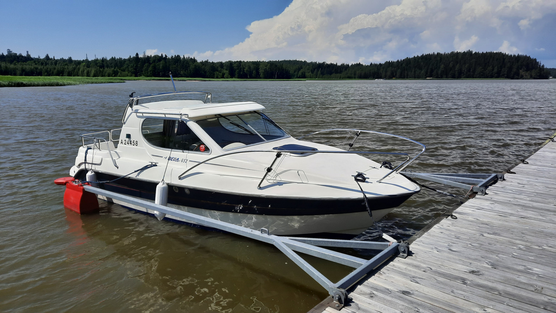 Bella 652 | Skipperi