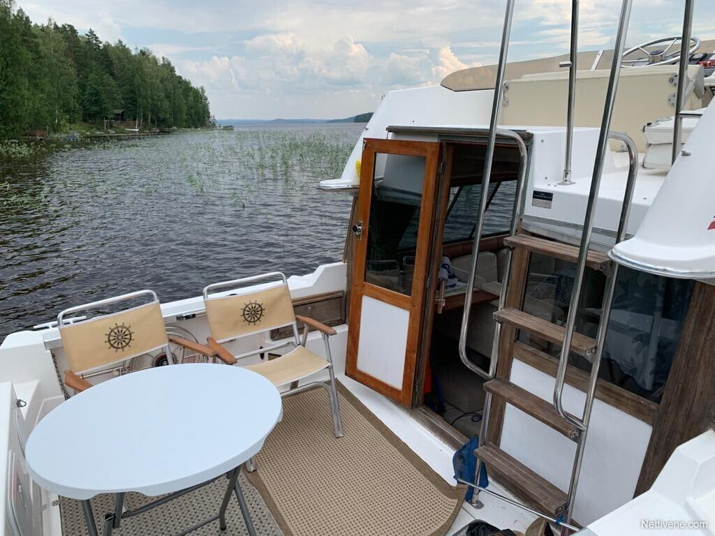 Bayliner 2556 FLYBRIDGE | Skipperi