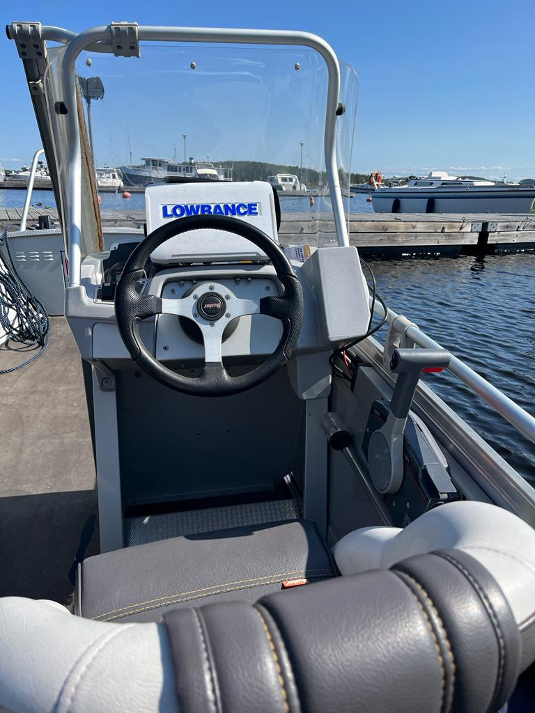 Buster Lx | Skipperi