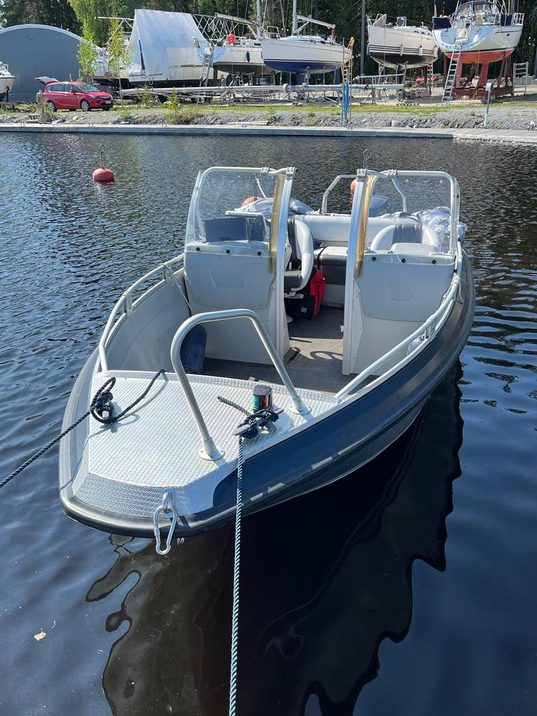 Buster Lx | Skipperi