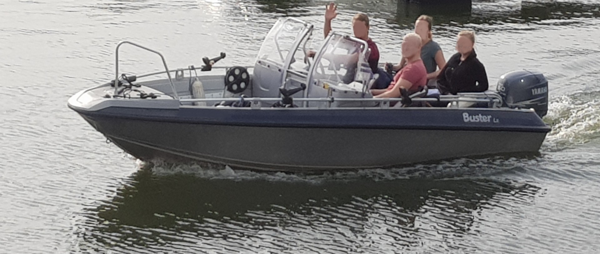 Buster Lx | Skipperi