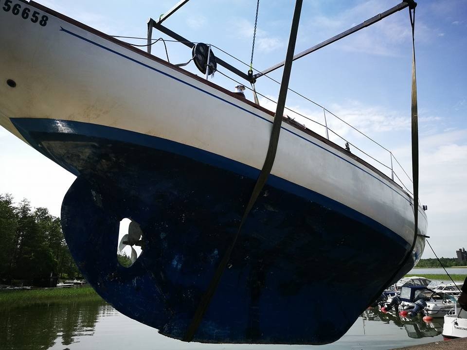 Hallberg-Rassy P-28 | Skipperi